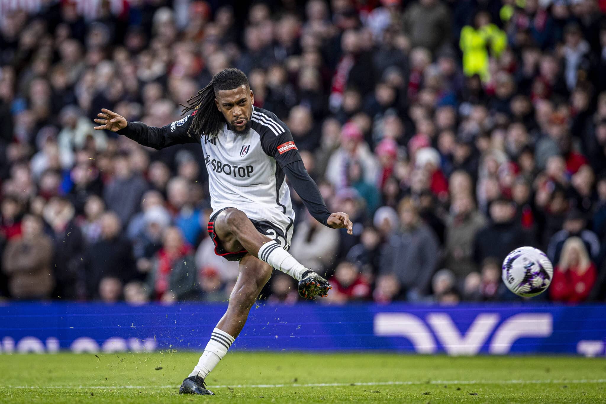 Manchester United game today: Kickoff time vs Fulham and five key facts